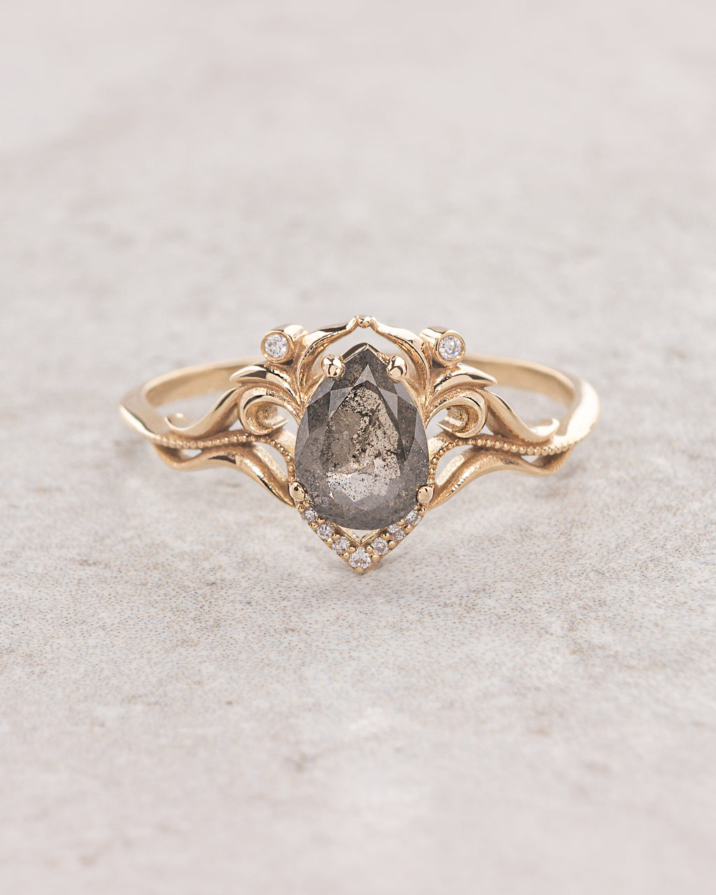 Alternative engagement ring with pear cut salt & pepper diamond / Lida ...