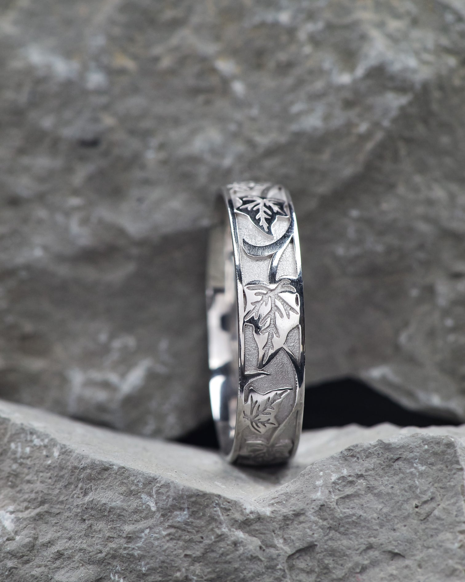 Gold Leaf Wedding Band for Man, Nature Wedding Rings 14K Gold – Eden ...